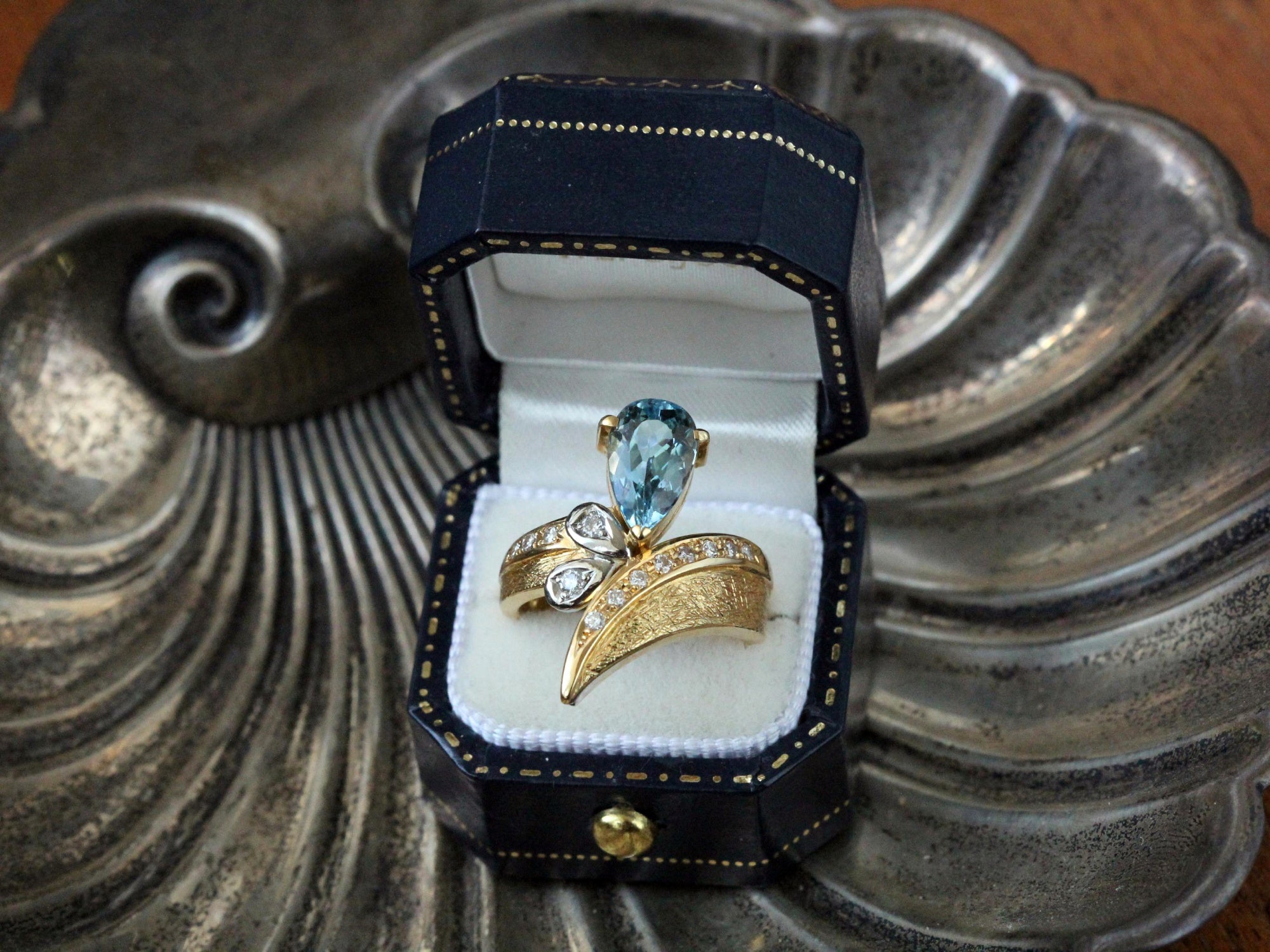 Exploring the Timeless Elegance of Vintage Jewelry | Sheena Stone